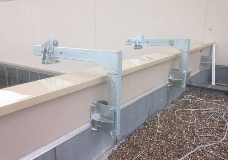 Parapet Mounted Davits – Tass Industries FZC